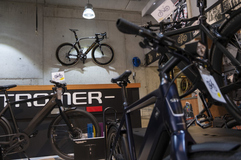 Cycles Lampo Knokke Fietswinkel. Alle kwaliteitsfietsen en accessoires.